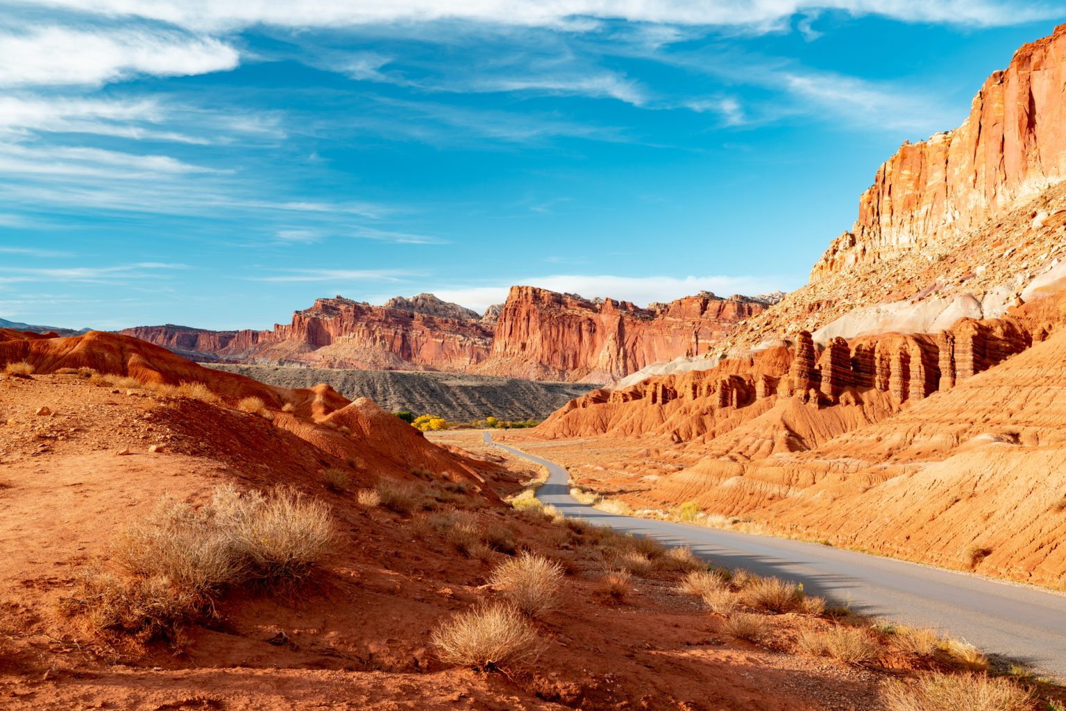Utah: Explore Rocky Mountains, Deserts, and Mormon Heritage